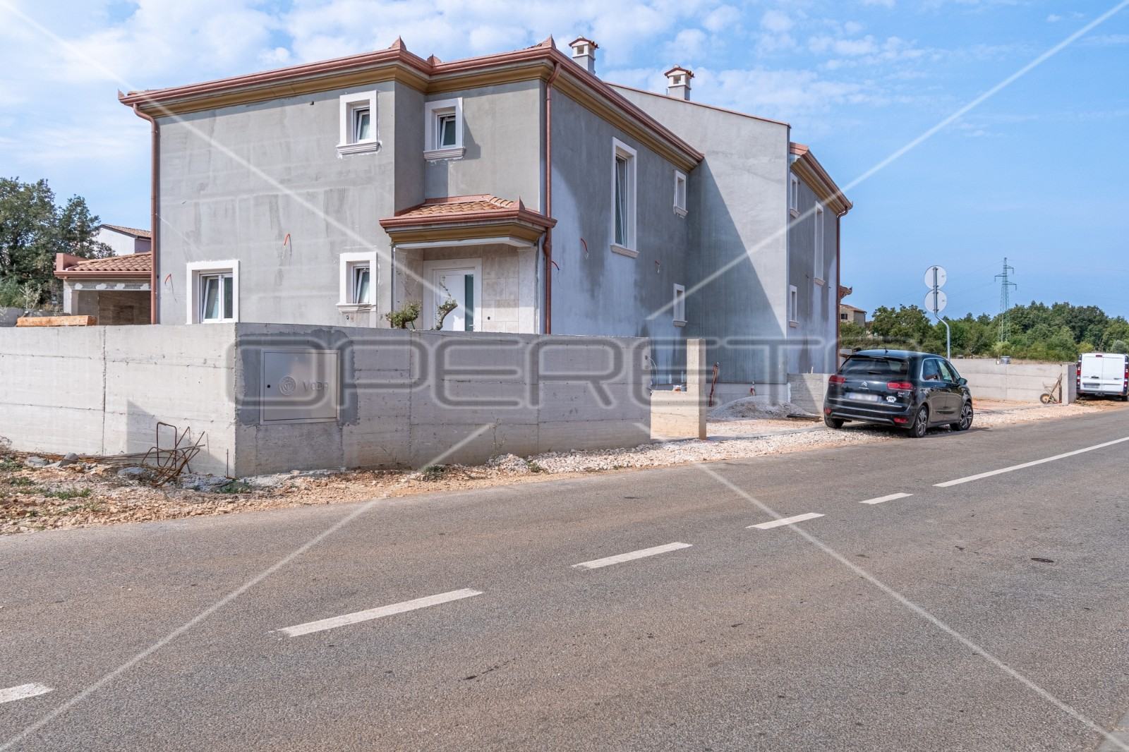 Prodaja, Kuća, Buje, Momjan, Dvojni objekt, 173m2 (prodaja)