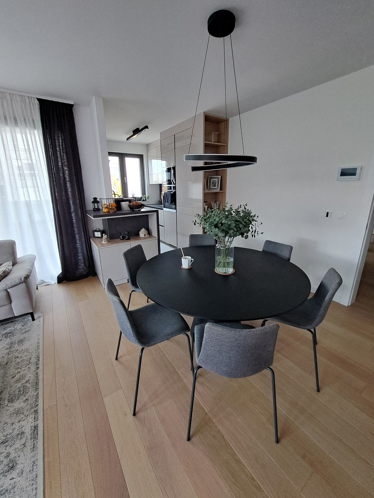 Prodaja stana (prodaja)