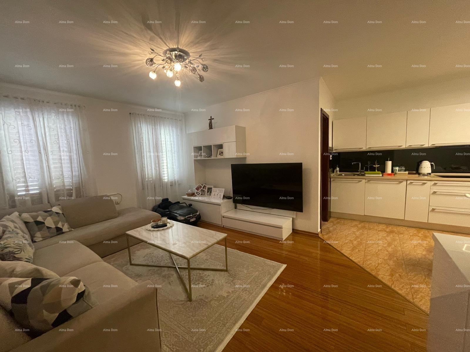 Prodaje se kuća sa 4 stambene jedinice, u samom centru Rovinja, (prodaja)