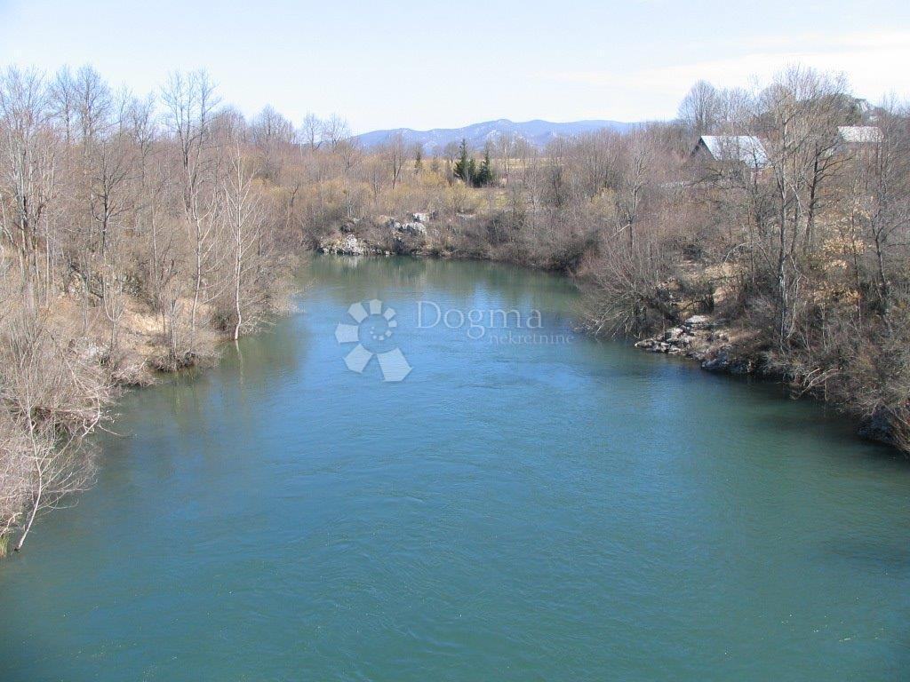 PRODAJE SE KUĆA BLIZINA RIJEKE LIKE U BILAJU (prodaja)