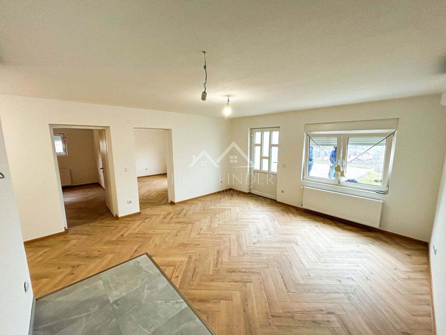 Prostran 3-sobni stan, 67 m², u mirnom dijelu Vrapča (prodaja)