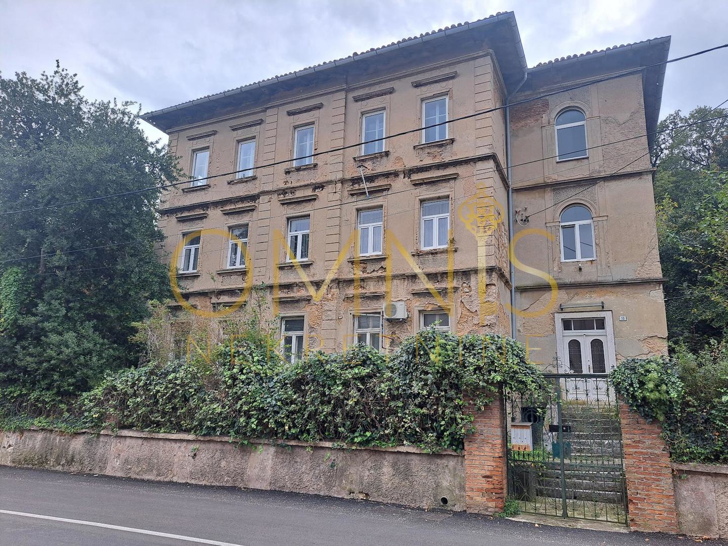 Prostran stan u austrougarskoj vili – Bakar, 120 m² (prodaja)