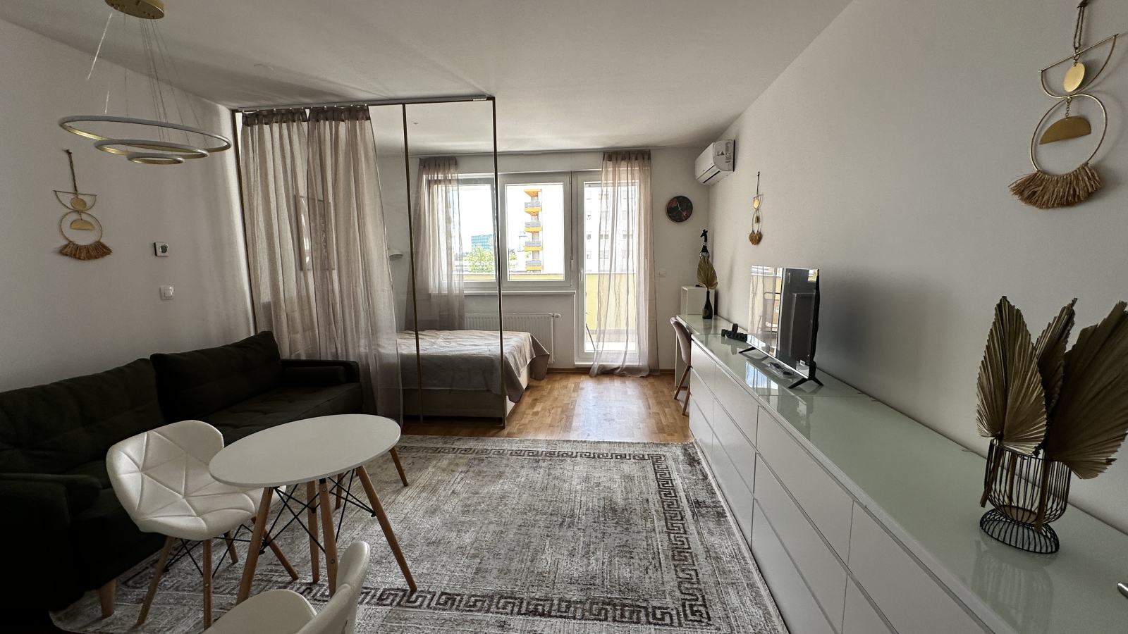 PRVI NAJAM!Predivan jednosobni stan(38m2)NOVOGRADNJA + GPM-Lovinciceva ...