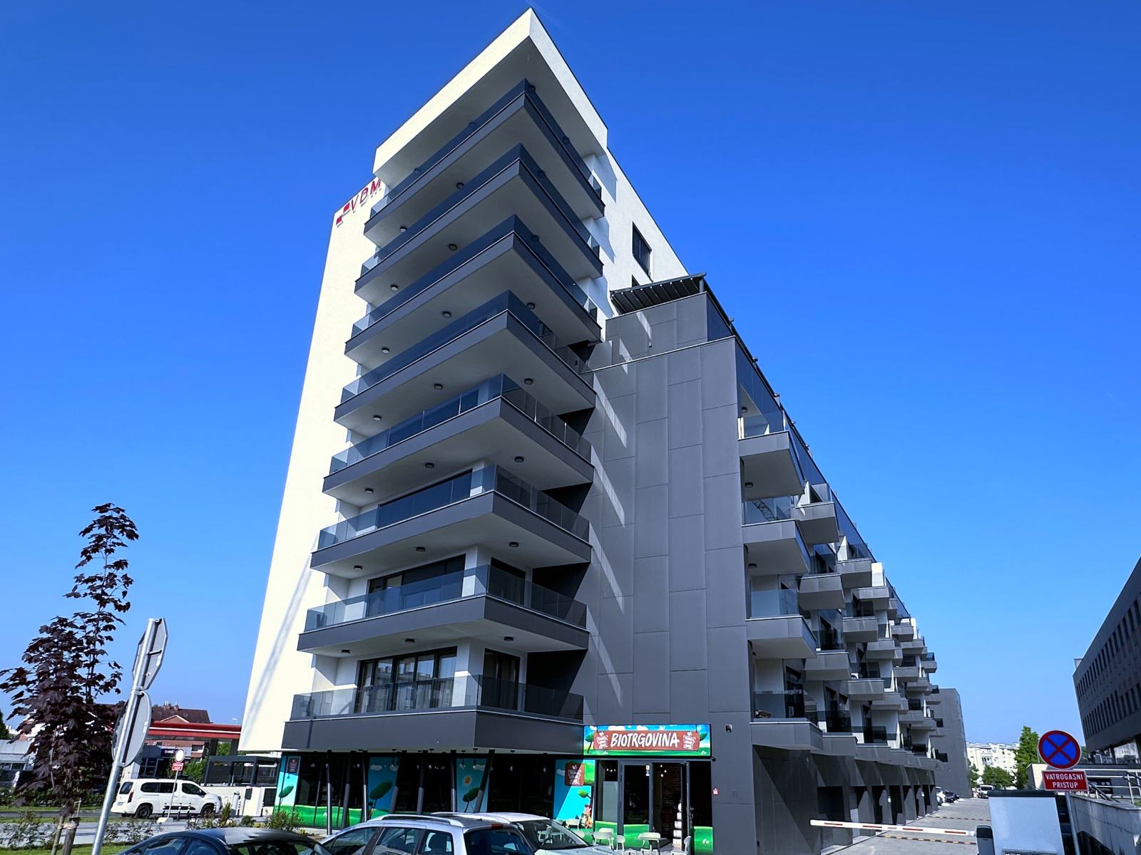 PRVI NAJAM! VDM NOVOGRADNJA 2S-50 m2! LANIŠTE kod ROTORA - TRAM. zona ...