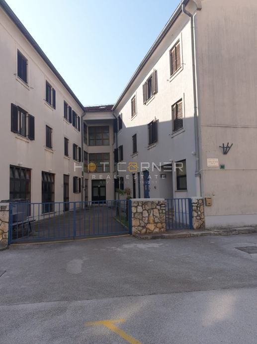 Pula, Istra - stambena zgrada s potencijalom (prodaja)