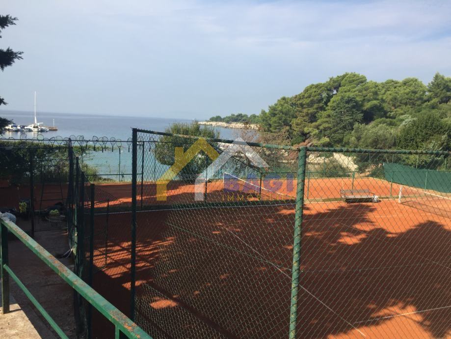 Rab, Suha Punta-park šuma Dundovo gradjevinsko zemljište