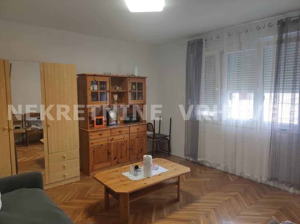 RAVNE NJIVE - JEDNOSOBNI STAM -duži najam (iznajmljivanje)