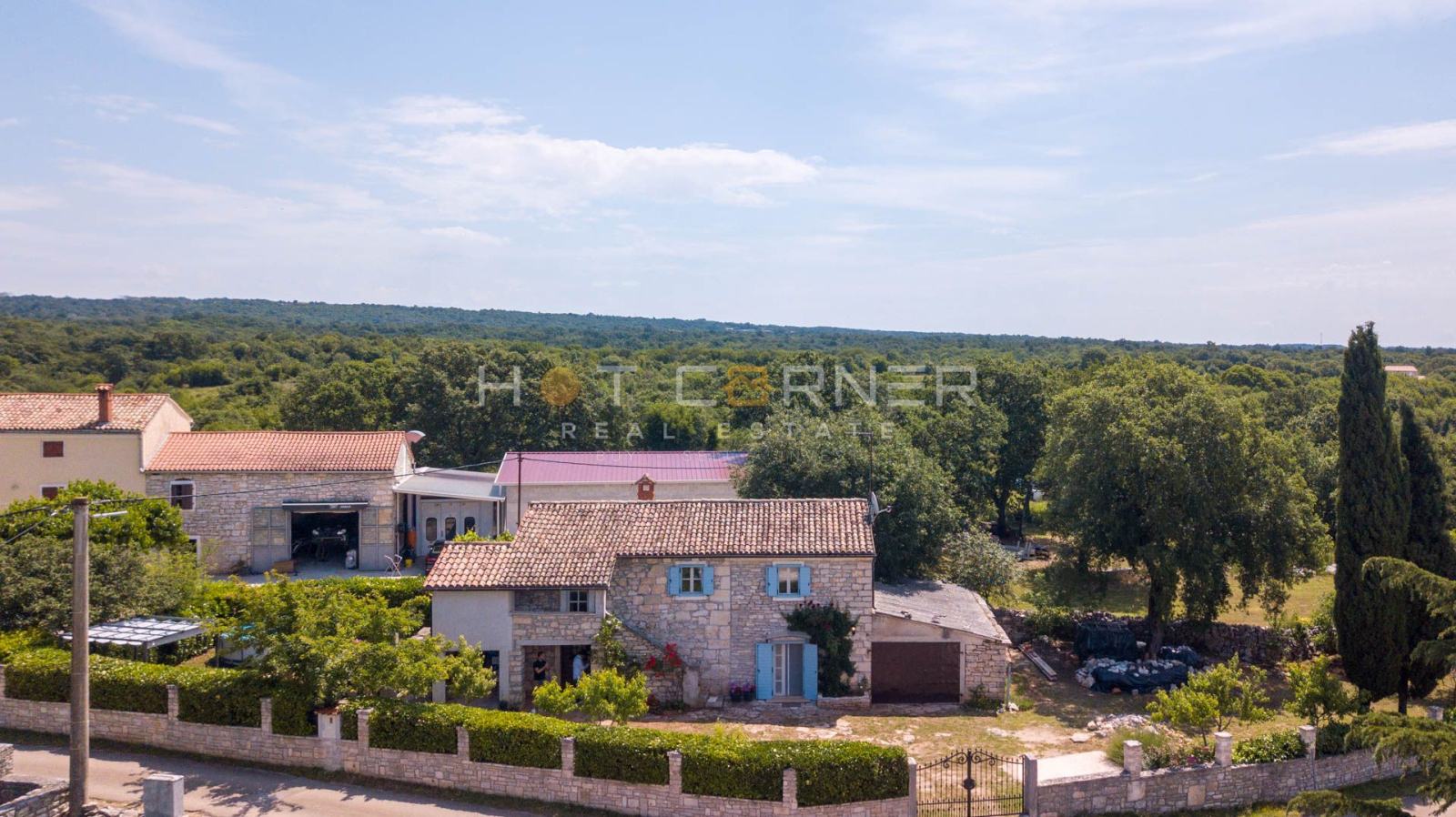 VIDEO! Renovirana istarska kuća 180m2 u okolica Bala (prodaja)