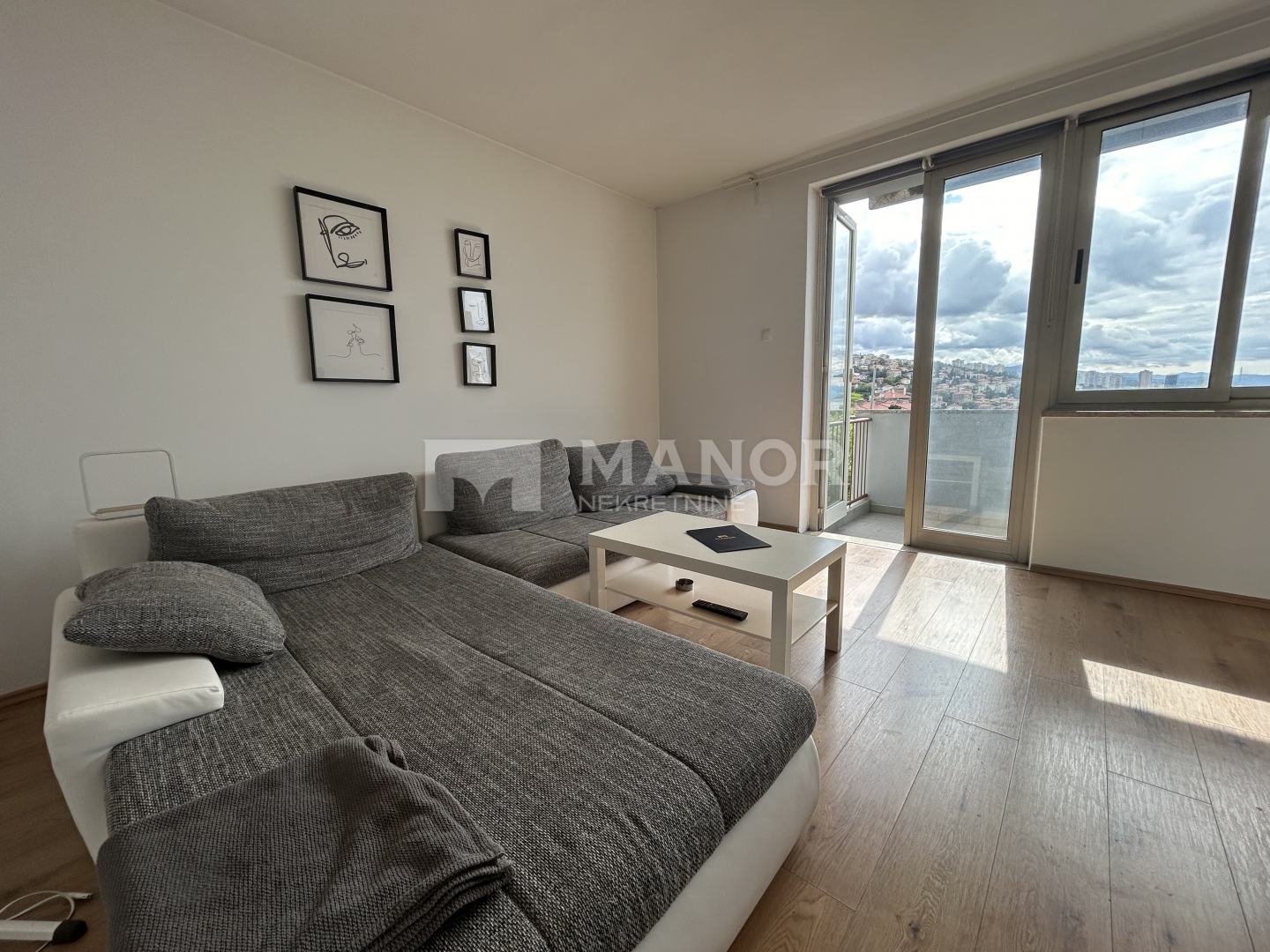 RIJEKA, BELVEDER - 2S klasični stan s pogledom, 55 m2 (prodaja)