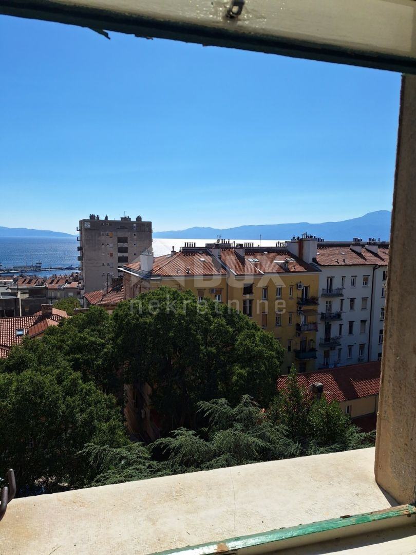RIJEKA, BELVEDER - TROSOBNI STAN 89 m2 SA 2 ULAZA, PRILIKA!!! (prodaja)