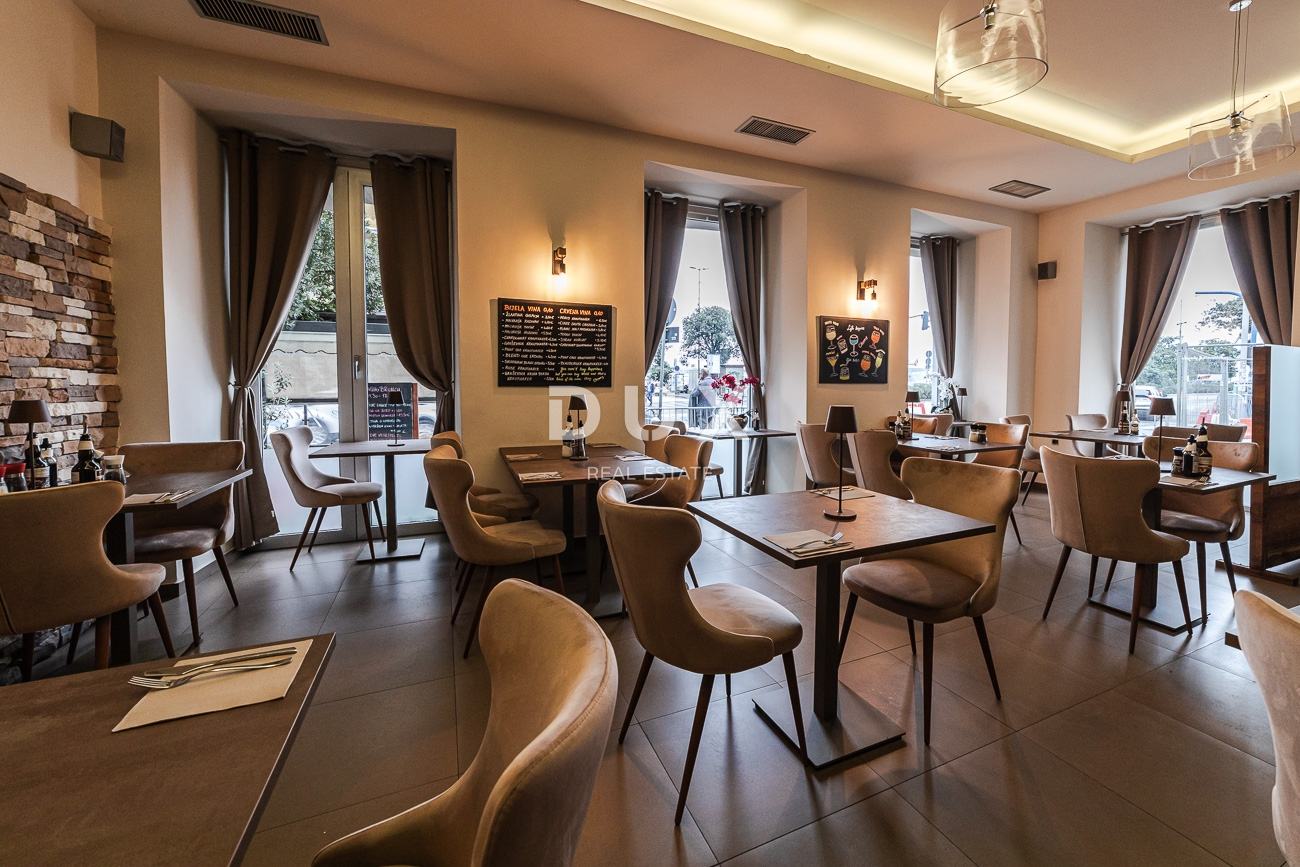 RIJEKA, CENTAR - restoran na iznimnoj lokaciji (prodaja)