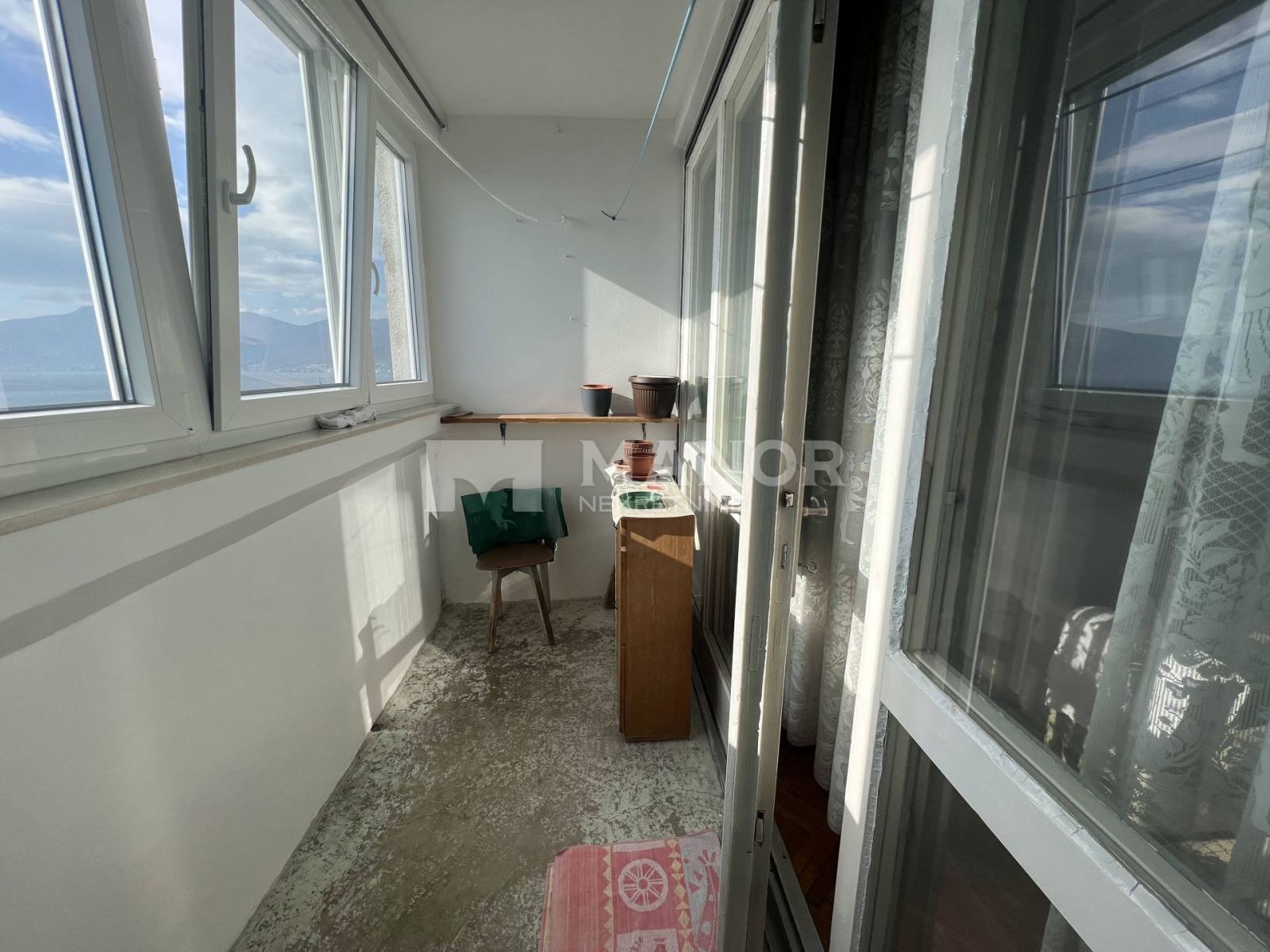 RIJEKA, KANTRIDA - Samo kod nas! 3S KL stan, pogled na more, lift (prodaja)