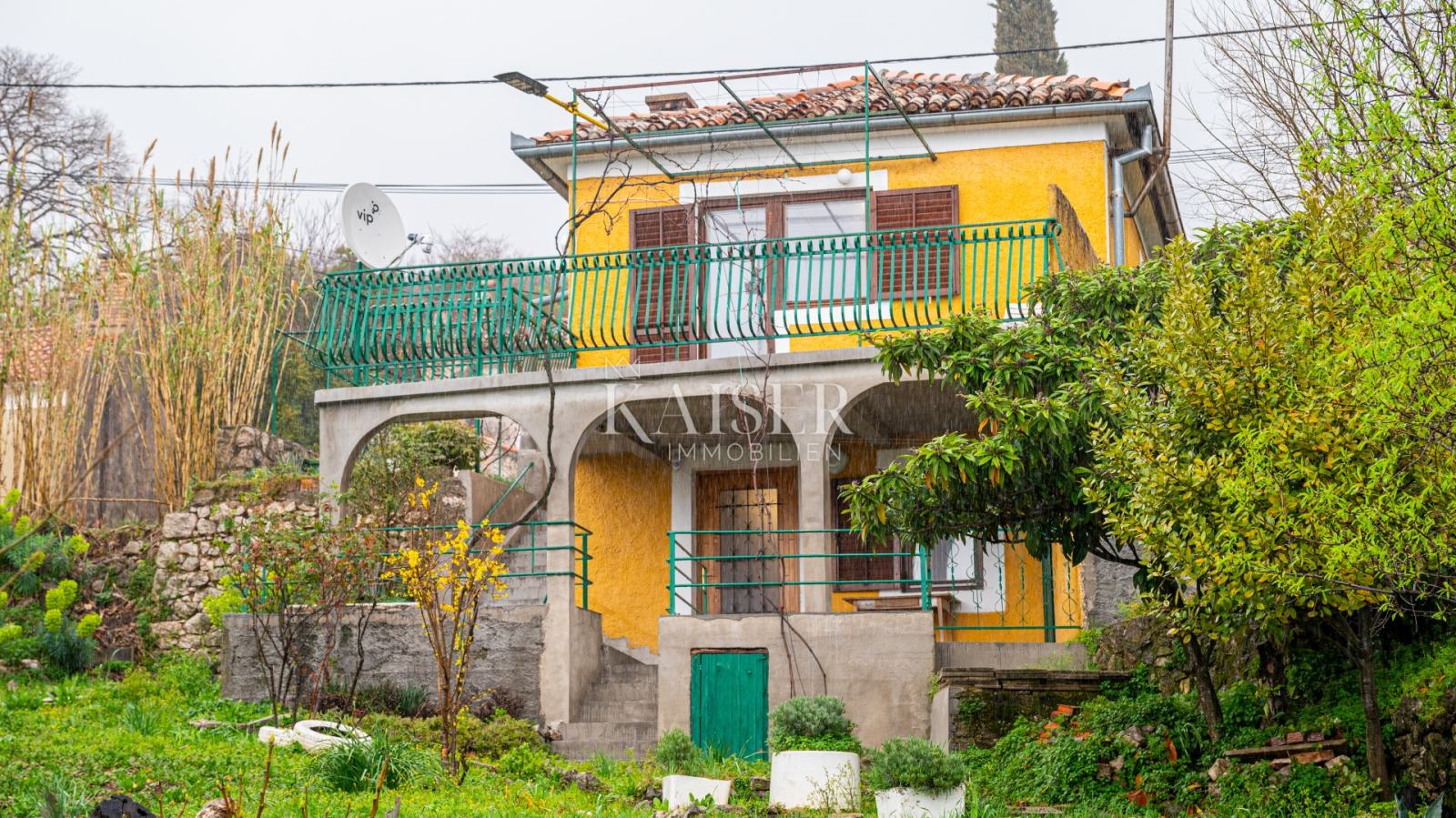 Rijeka, Kostrena - kuća sa predivnim pogledom i okućnicom (prodaja)