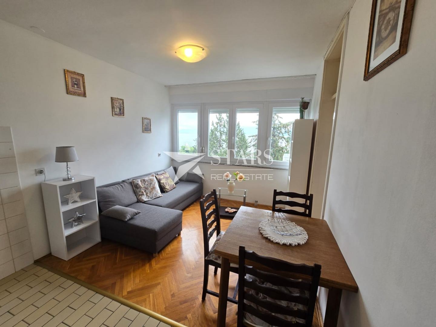 Rijeka, Krnjevo – 1S stan s kuhinjom, dnevnim boravkom, lođom i pogled ...