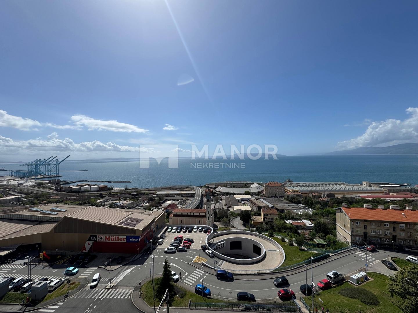 RIJEKA, KRNJEVO - Samo kod nas! 1S+DB stan, panoramski pogled, lift ...