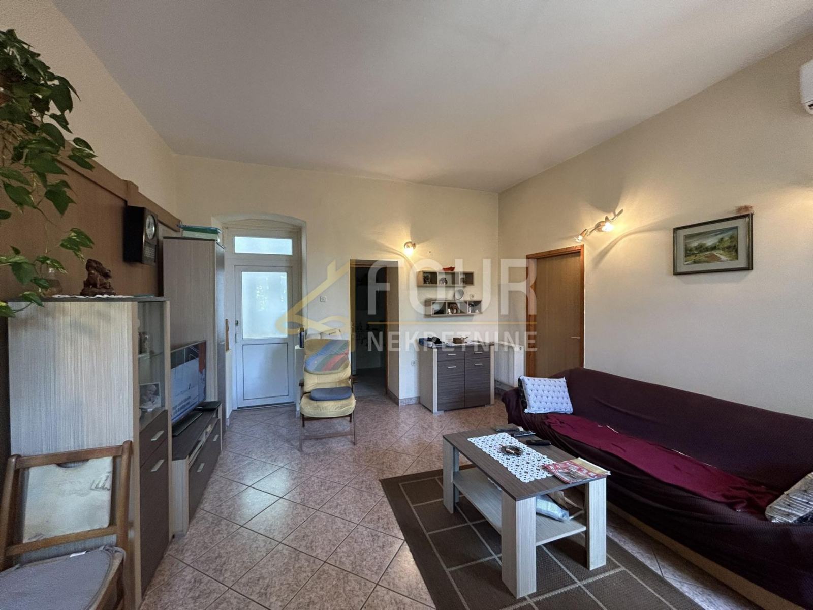 Rijeka, Krnjevo, samostojeća kuća s 2 stana, pogled na more! Rijetkost ...