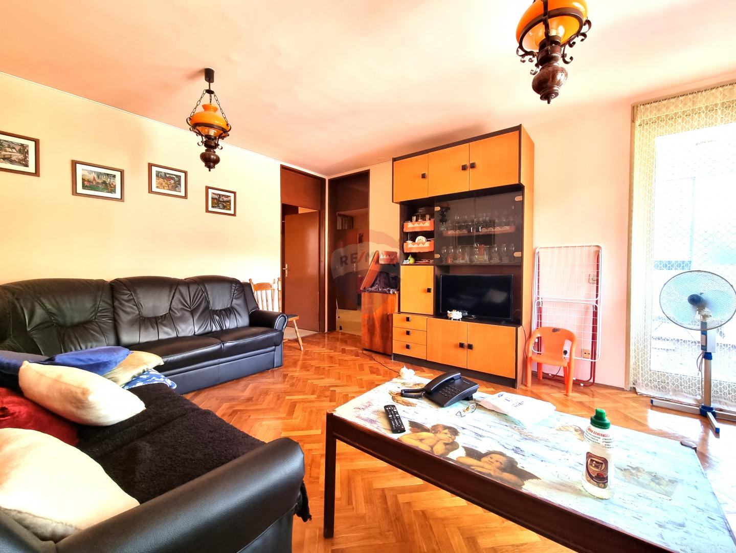 RIJEKA, KRNJEVO- Stan 70 m2 sa balkonom (prodaja)