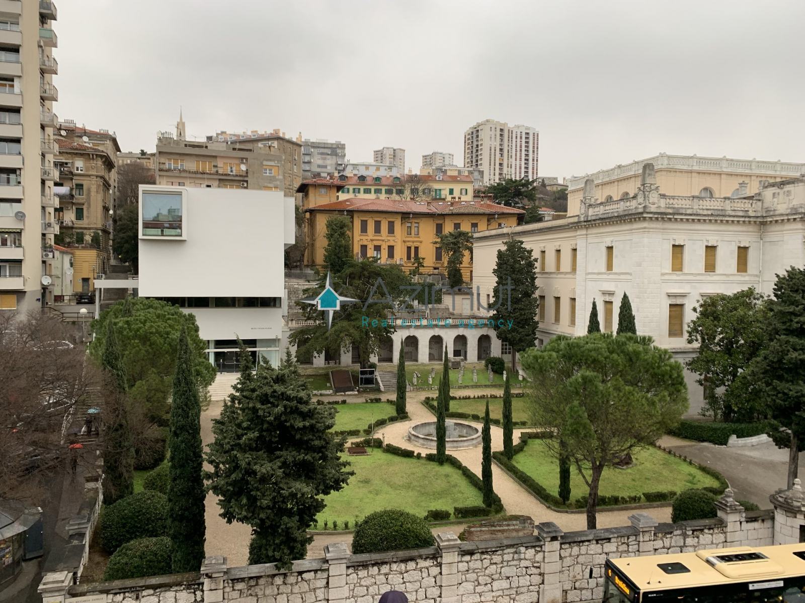 Rijeka, Pomerio, 143m2, Pogled na Guvernerovu palaču! (prodaja)