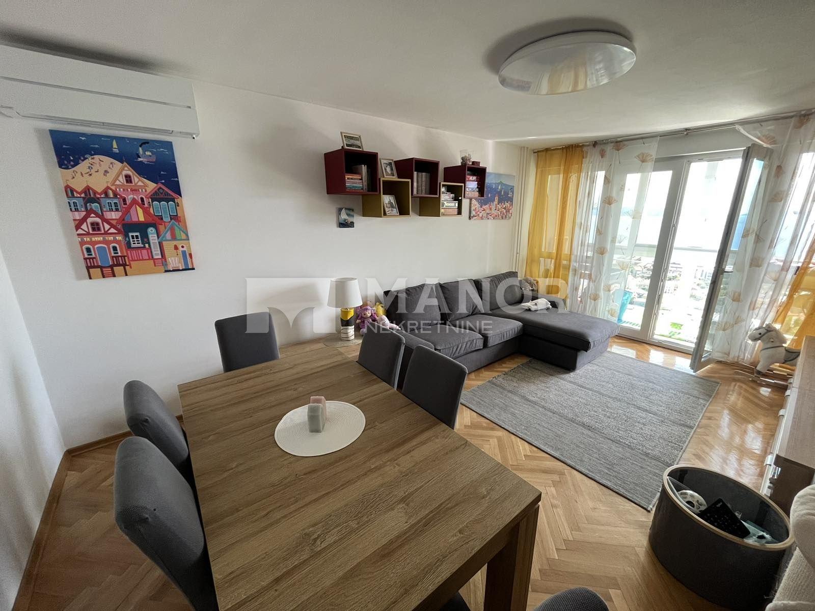 RIJEKA, RASTOČINE - Adaptiran 3S+DB stan, panoramski pogled (prodaja)