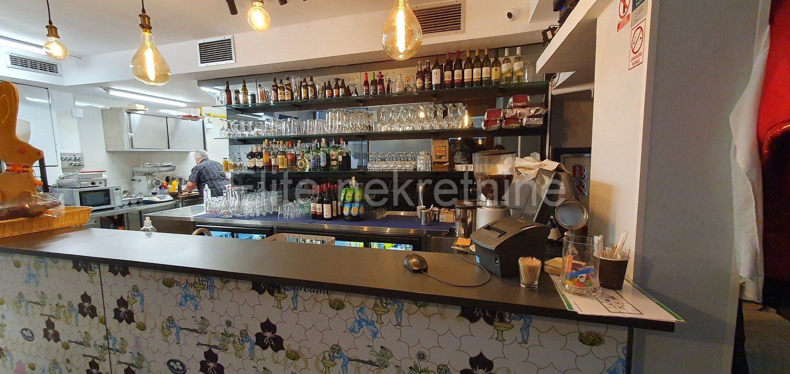 Rijeka, restoran u centru - prodaja poslovanja s inventarom! (prodaja)