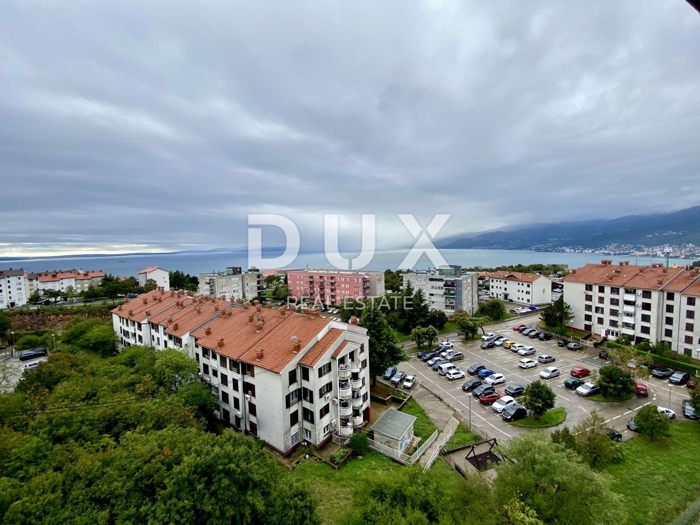 RIJEKA, SRDOČI - STAN S PANORAMSKIM POGLEDOM (prodaja)