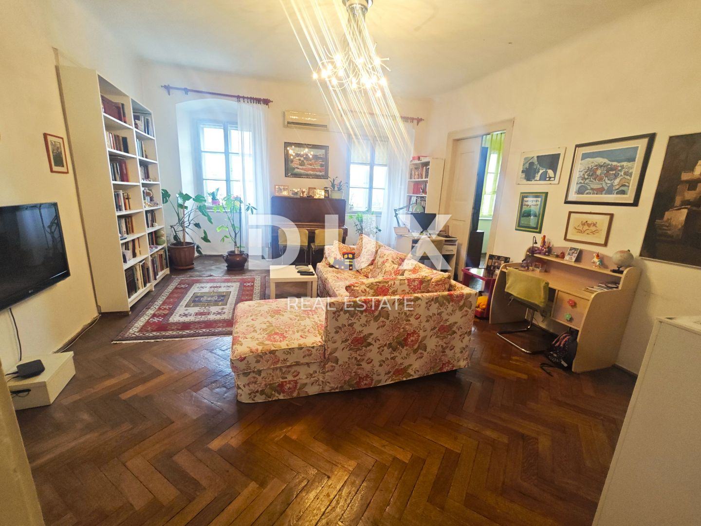 RIJEKA, STROGI CENTAR - 4SKL, 140 m2, blizina Korza! (prodaja)