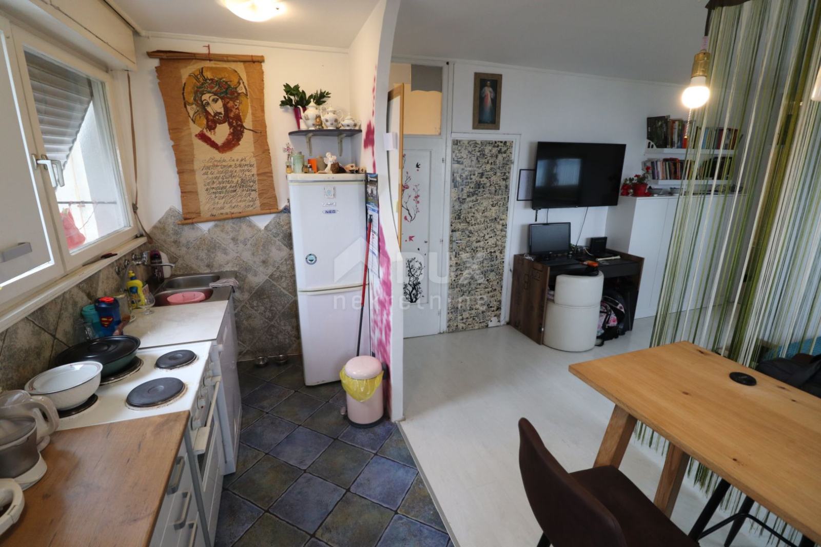 RIJEKA, TURNIĆ - 1S+DB, 39 m2, pogled! (prodaja)