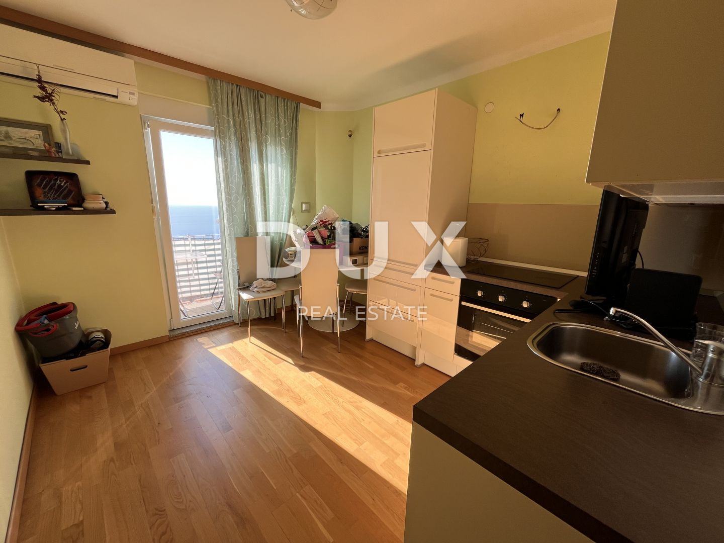 RIJEKA, TURNIĆ - Moderan 1S + DB s panoramskim pogledom (prodaja)