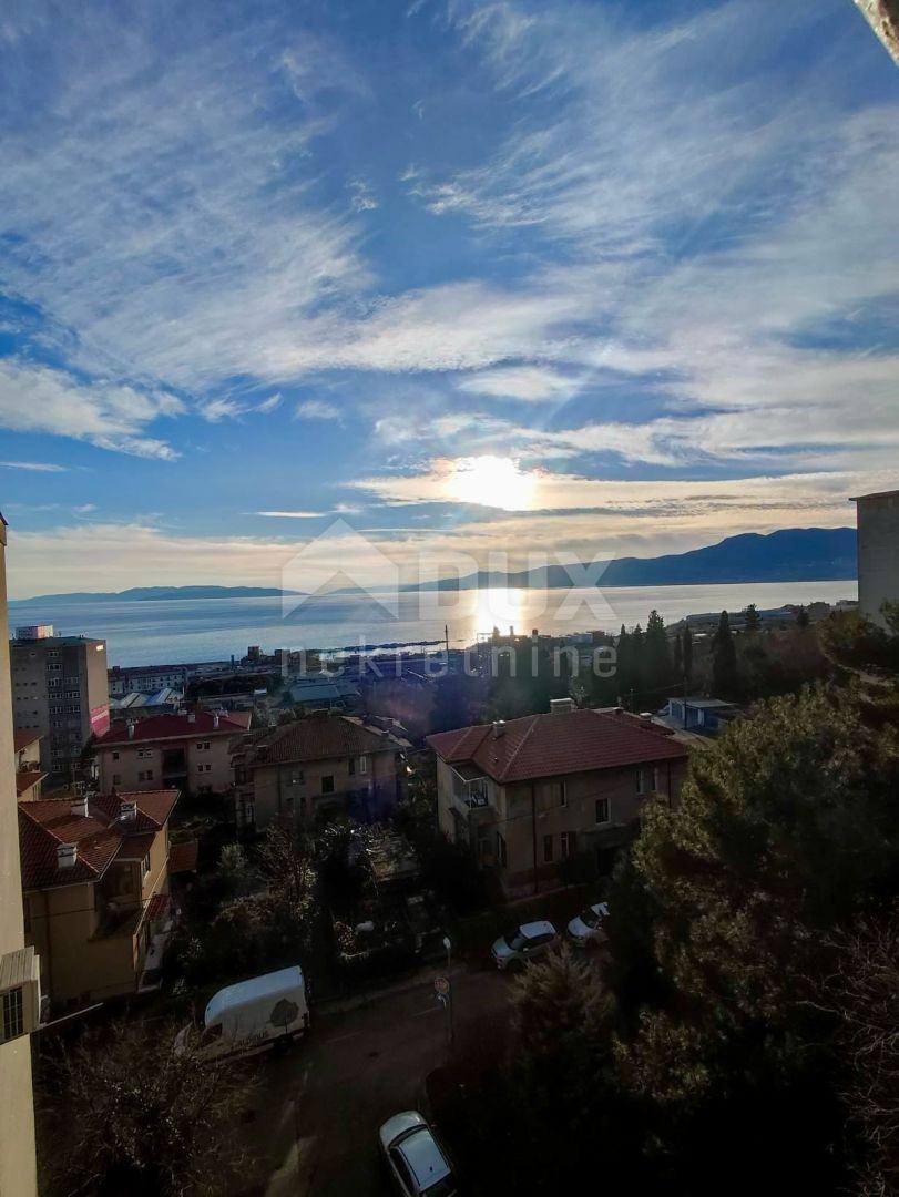 RIJEKA, TURNIĆ- stan 52m2 DB+1S s panoramskim pogledom na more (prodaja)