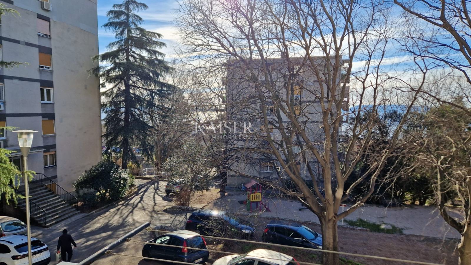 Rijeka, Turnić - stan 53m2 sa započetom adaptacijom (prodaja)