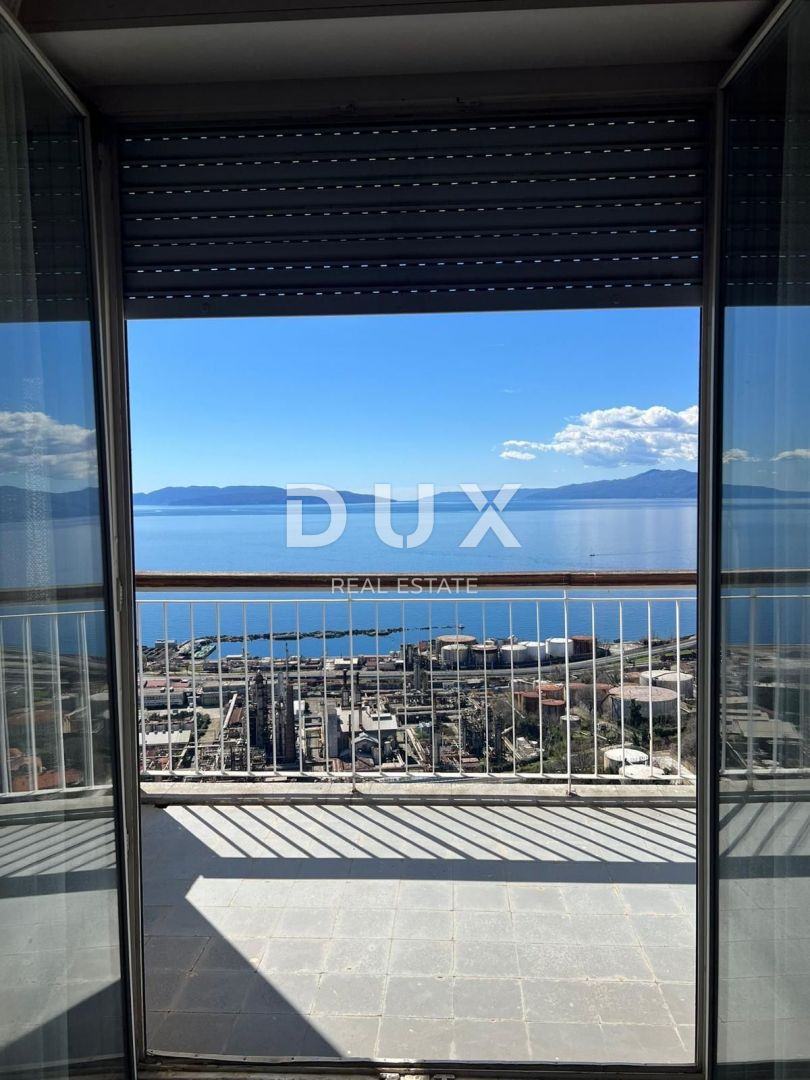 RIJEKA, TURNIĆ - Stan od 88 m2 s pogledom na more (prodaja)