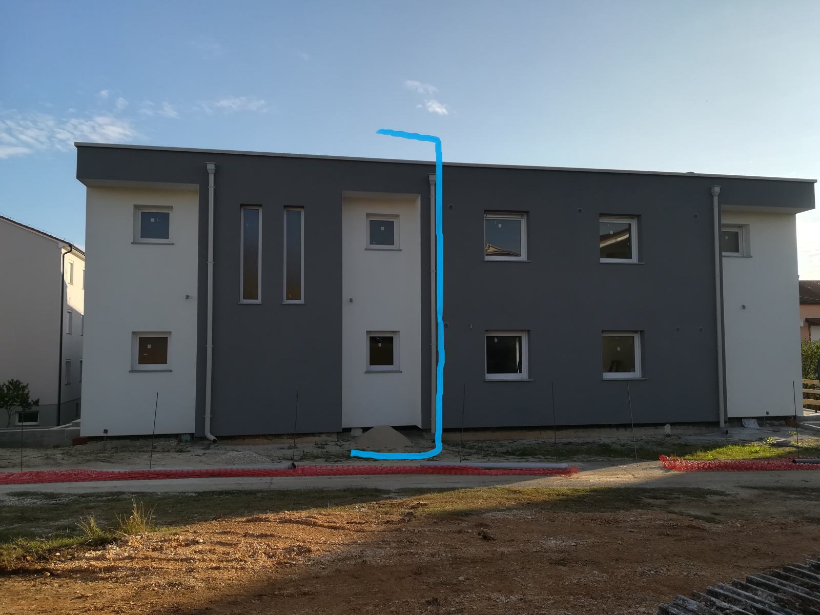 Rovinj blizu centra dvoetažni stan 150 m2, privatni bazen i dvorište ...