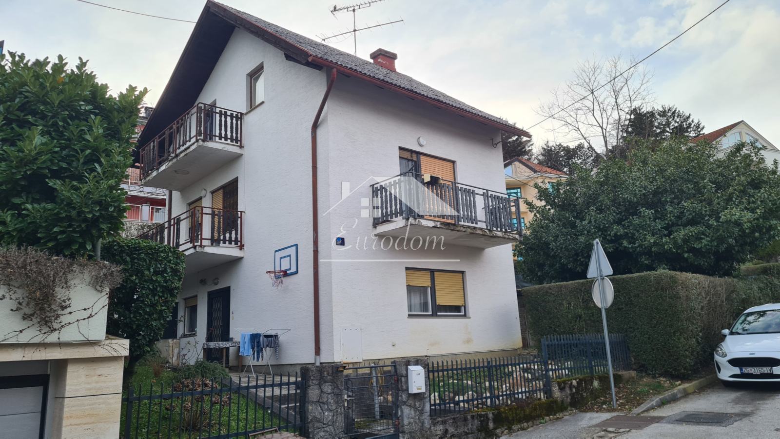 Samostojeća kuća u srcu Mlinova – mir, priroda i blizina centra grada ...