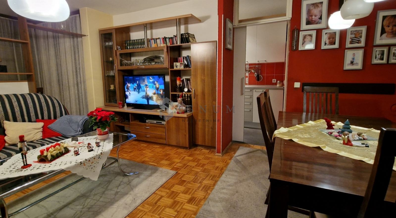 Savica (Z.Rogoza); 83m2, 4.kat,lift, 3-sob, moguća adaptacija u 4-sob ...