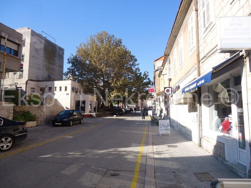 Sinj, Centar, trosoban stan 96m2 , drugi kat (prodaja)