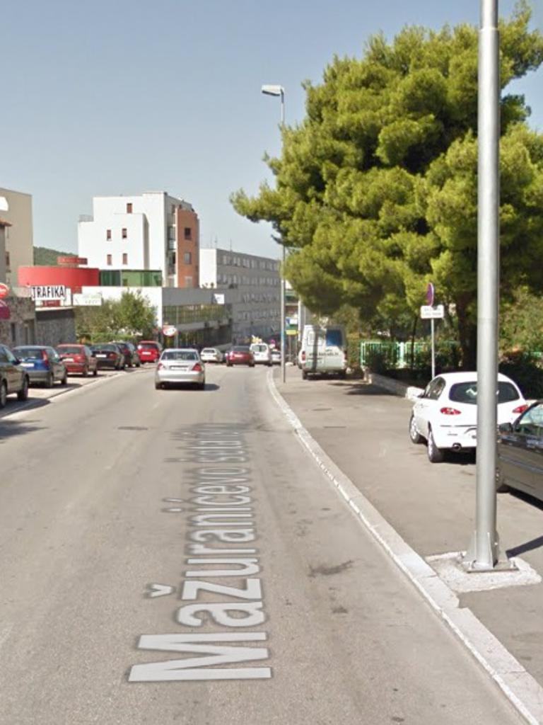 Split, Bol, kompletno renoviran jednosoban stan 40 m2 (prodaja)