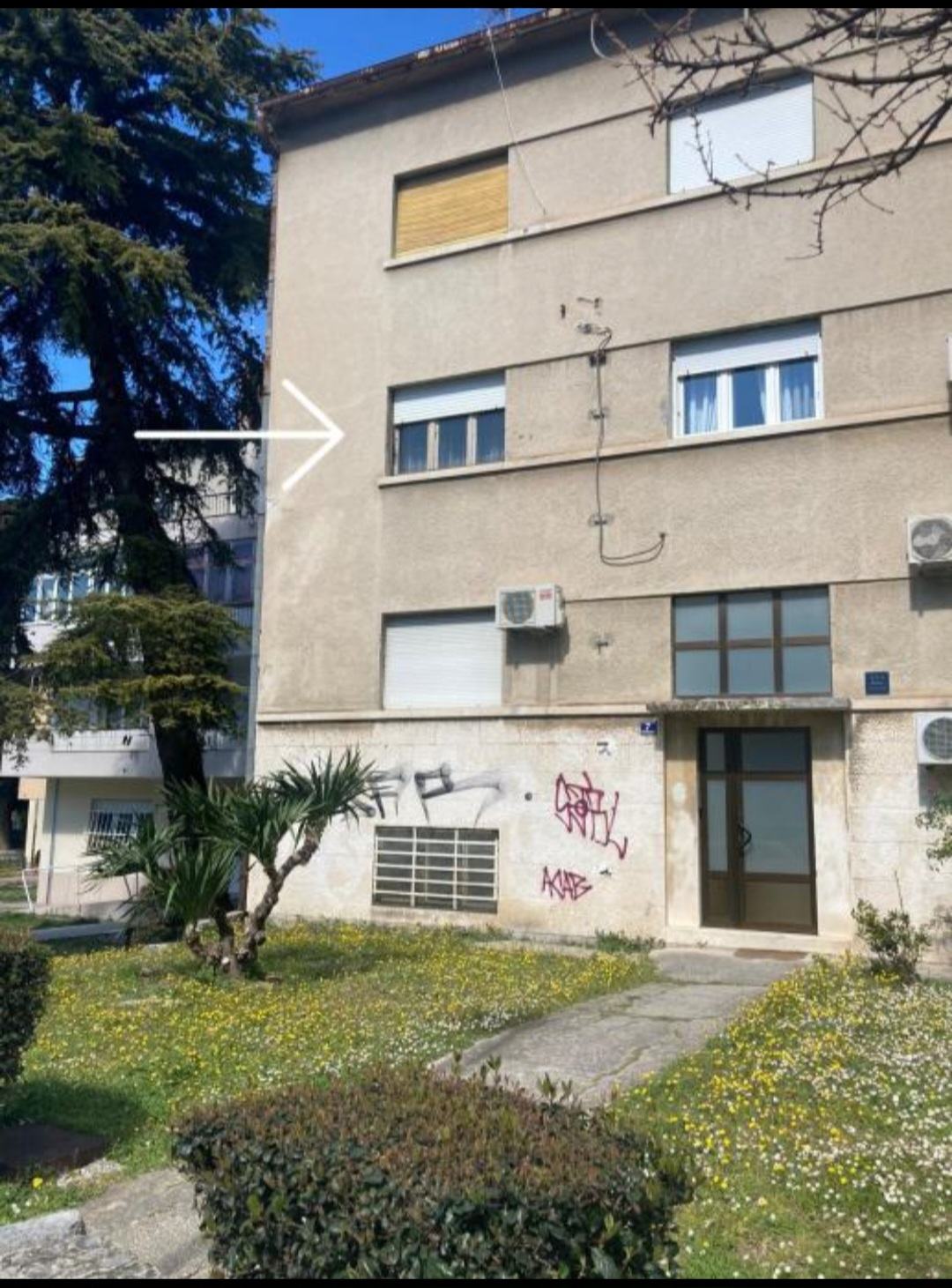 Split, centar, u neposrednoj blizini Pravnog fak.i suda (prodaja)