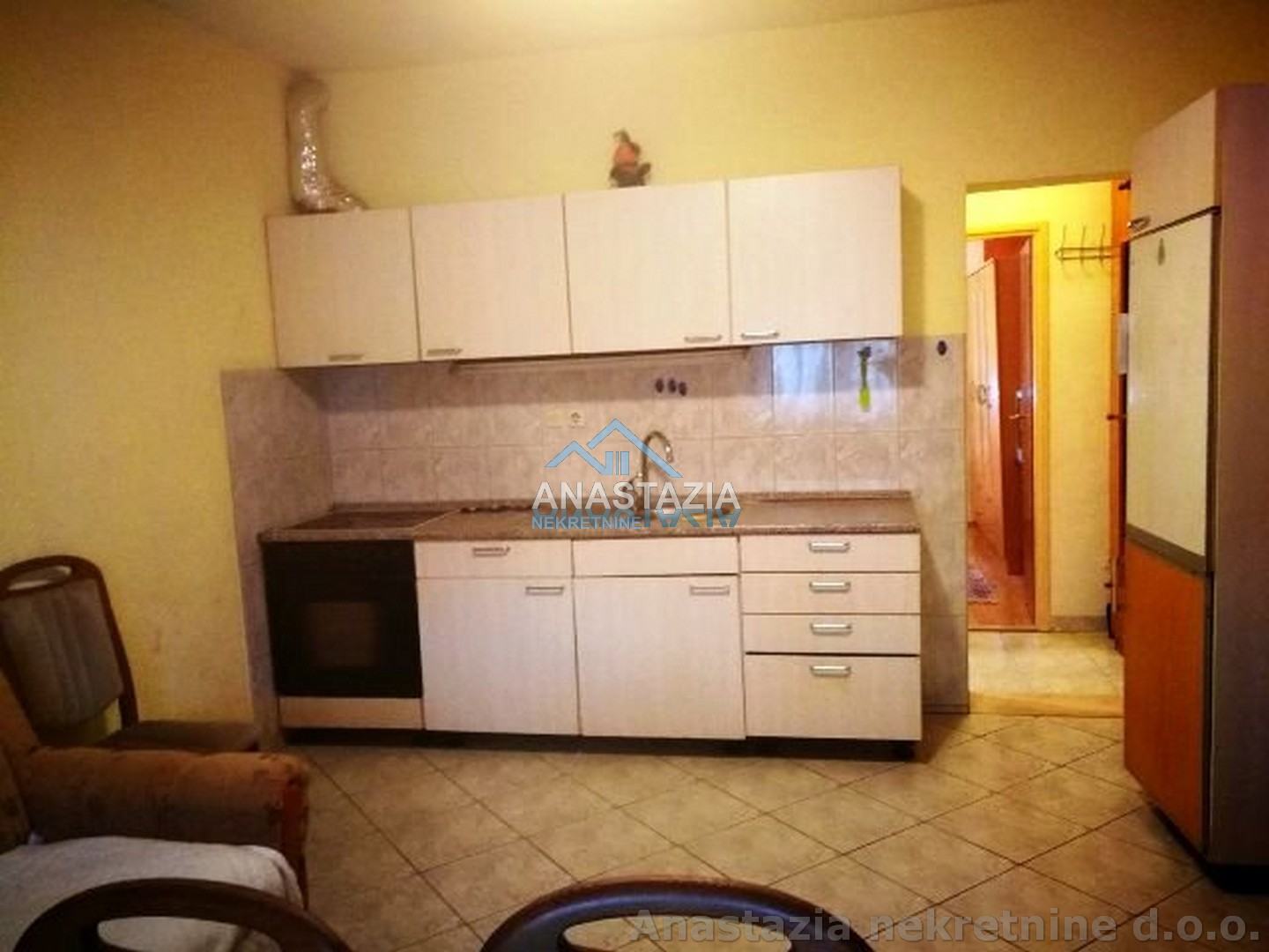 SPLIT DRAGOVODE JEDNOSOBAN NAMJEŠTEN STAN 45M2 NA DUŽE VRIJEME ...