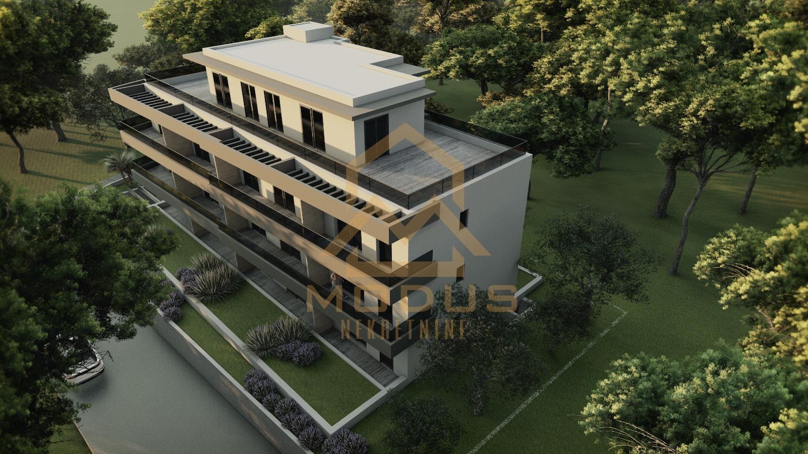 SPLIT, DRAGOVODE- Jednosoban Penthouse s velikom terasom** (prodaja)