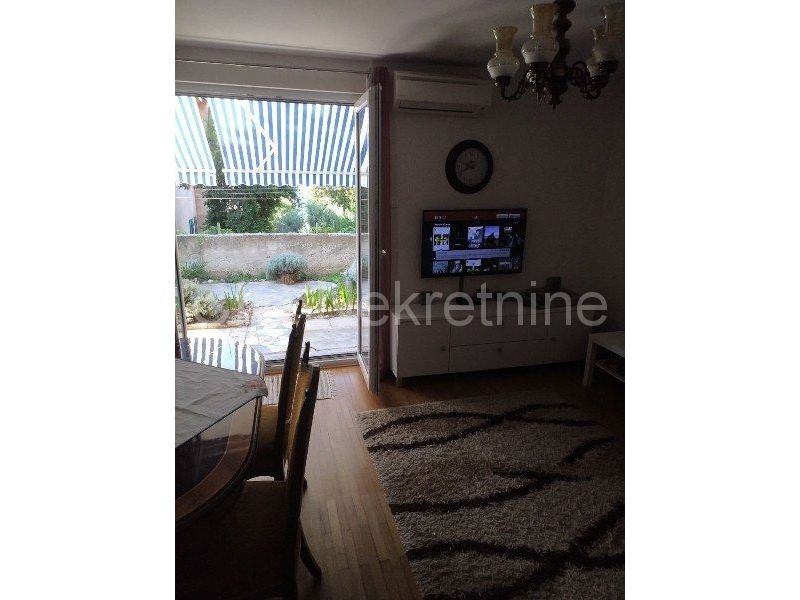 Split, Firule, trosoban stan, prodaja (prodaja)