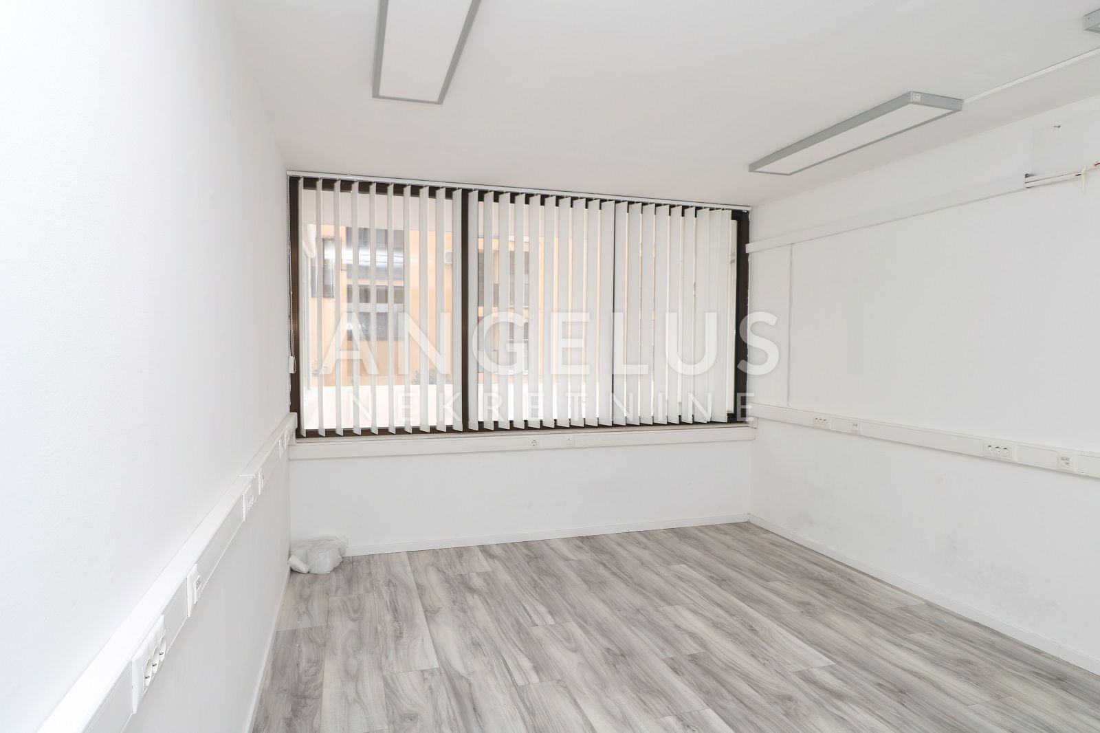 Split, Mertojak - prenamjena poslovnog prostora u 2 stambene jedinice ...