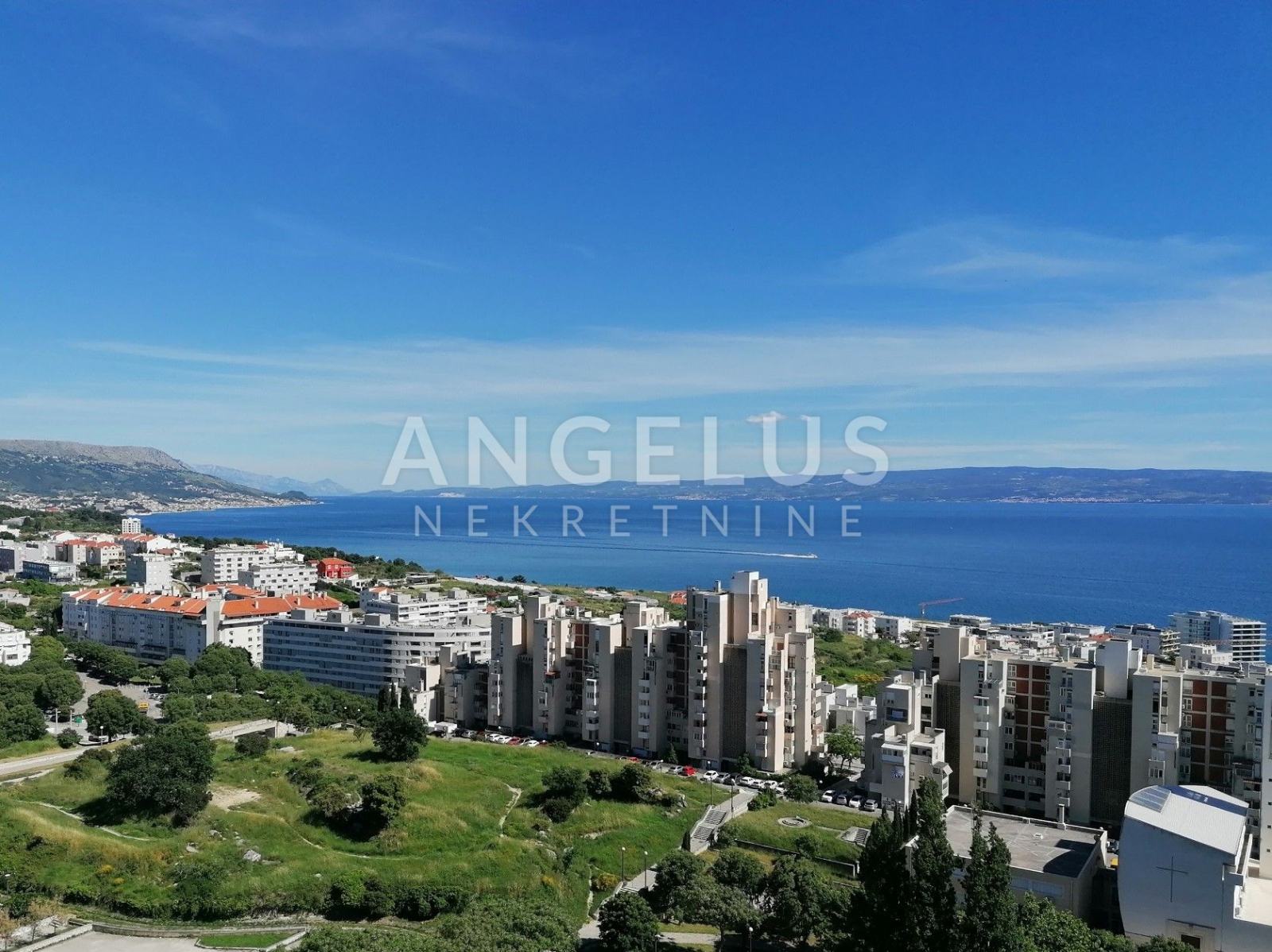 Split, Mertojak - trosoban stan sa pogledom na more, 87,32 m2+loggia 7 ...