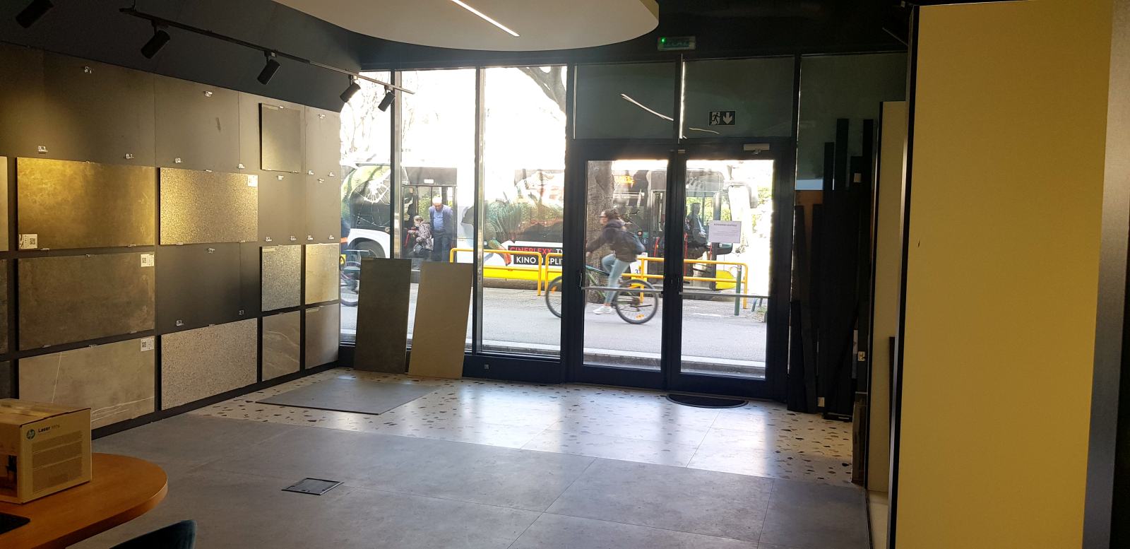 Split, Poljička cesta, prodajni poslovni prostor, 148m2- 4000 EUR +PDV ...