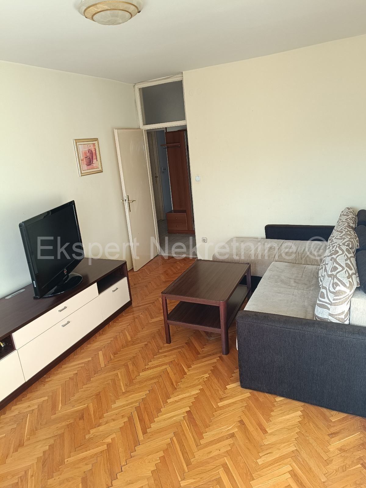 Split, Ravne njive, dvosoban stan 52.4 m2 na zadnjem šestom katu (prodaja)