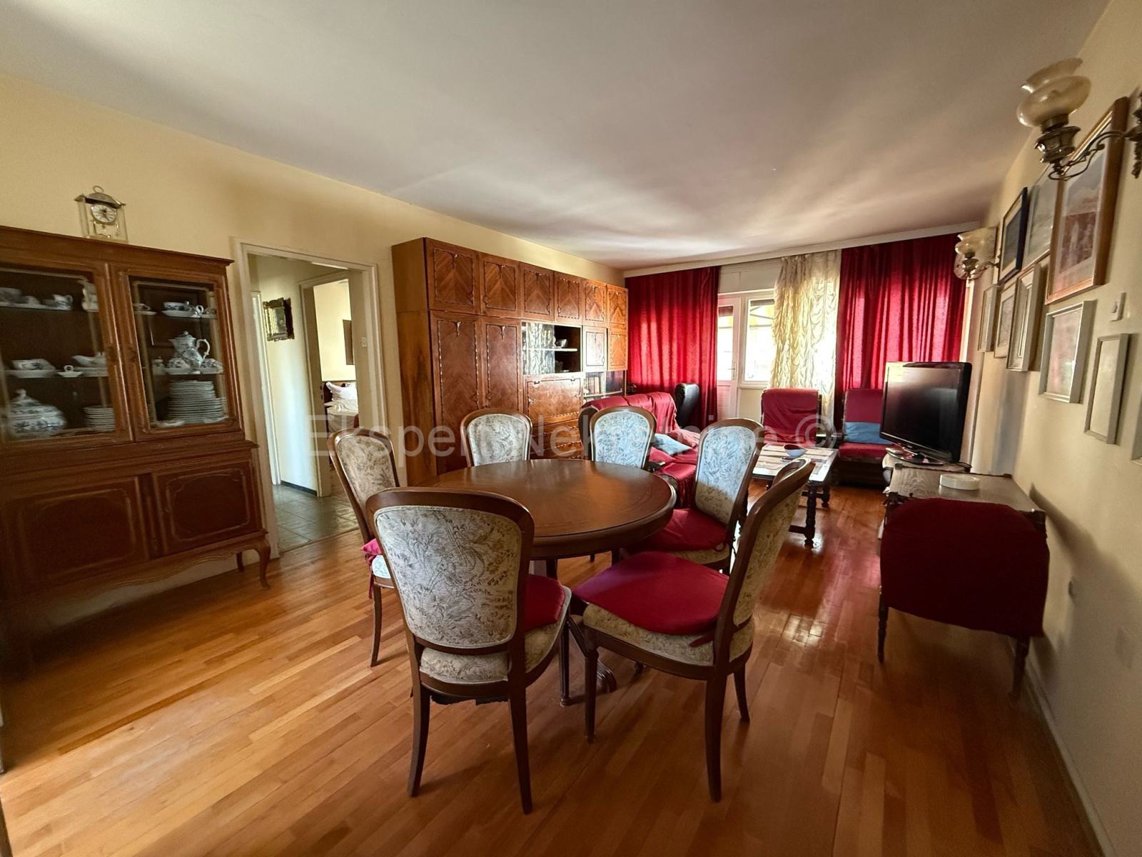 Split, Spinut, dvosoban komforan stan 67 m2, odlična lokacija, 2. kat ...