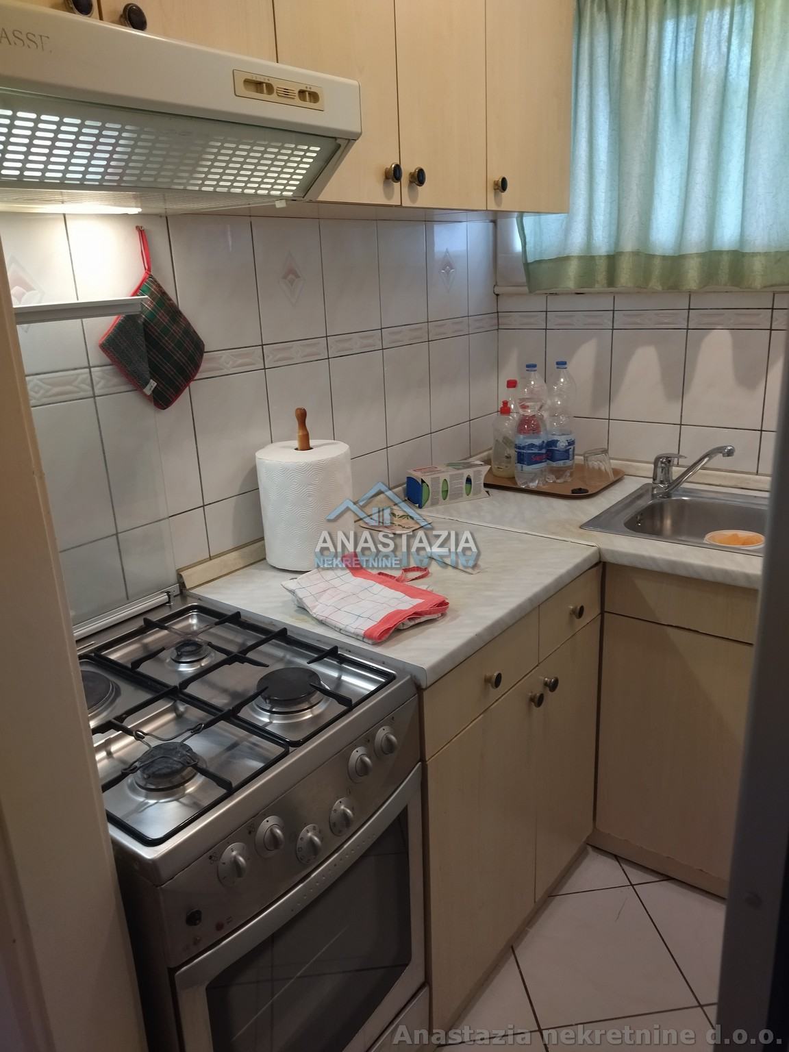 SPLIT SPINUT JEDNOSOBAN NAMJEŠTEN STAN 35M2 NA DUŽE VRIJEME ...