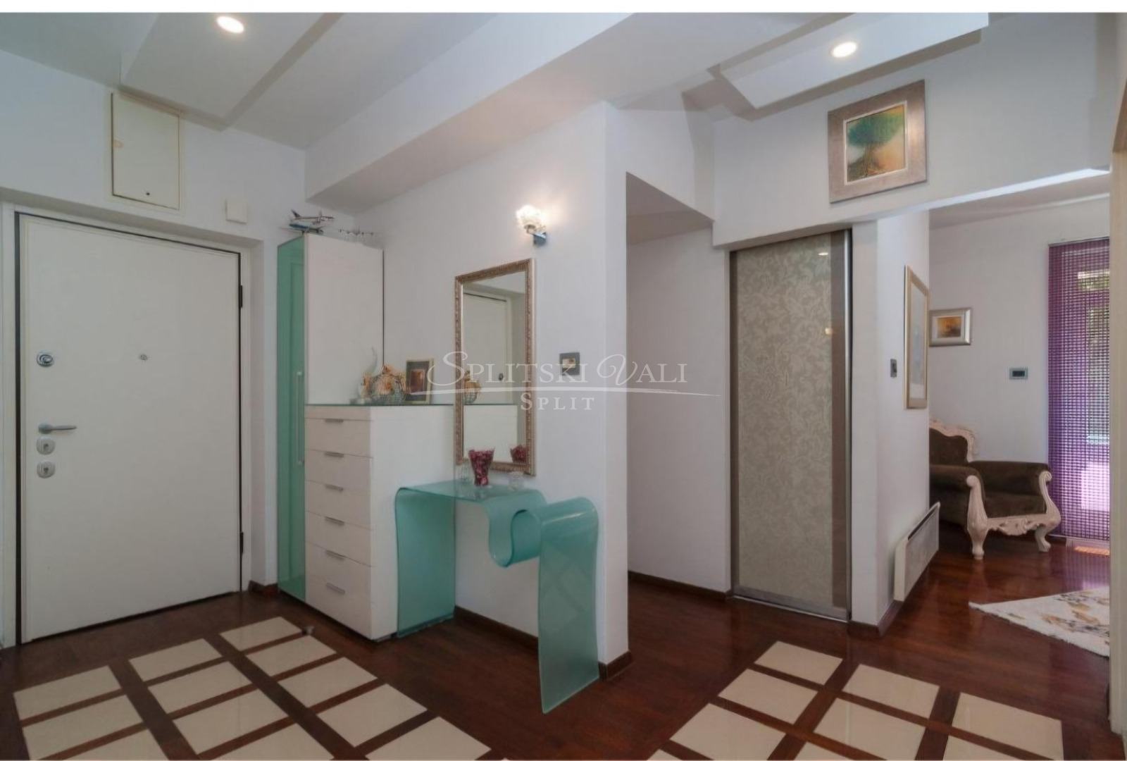 Split,Spinut-Neponovljiva nekretnina na ekskluzivnoj lokaciji (prodaja)