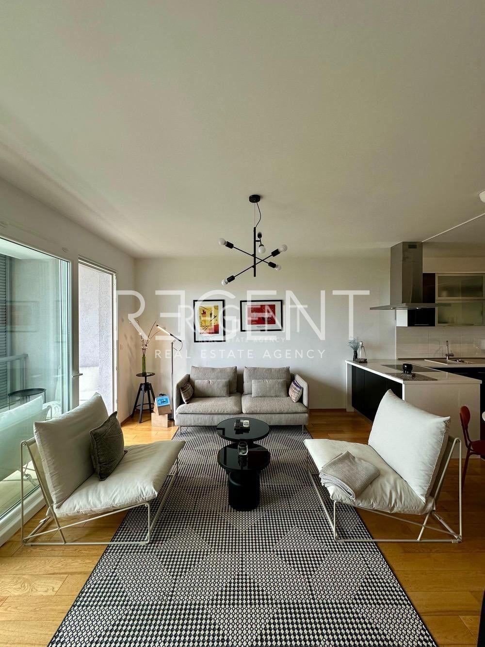 Split, Trstenik – Dvosoban stan s lođom i pogledom na more 75,40 m2 (Z ...