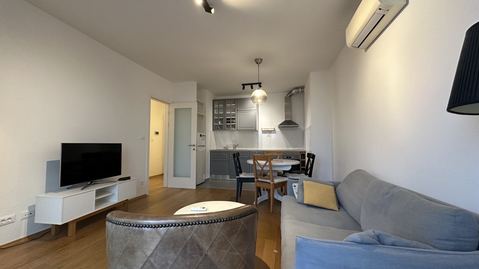 ***Split, Trstenik – moderan jednosoban stan na atraktivnoj lokaciji ...