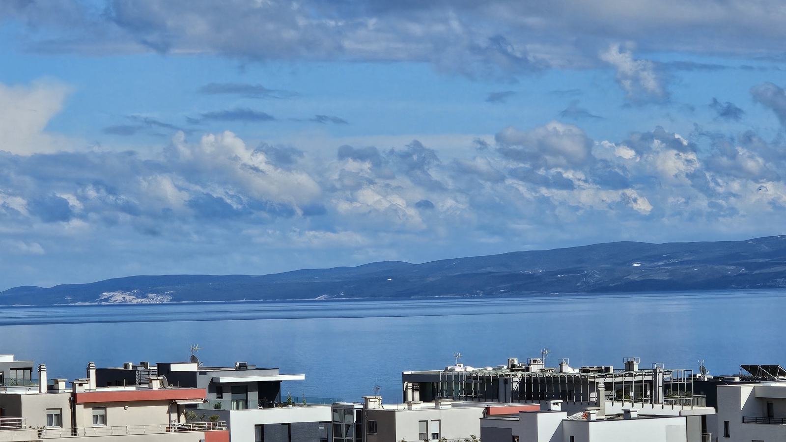 Split, Žnjan, novogradnja, dvoetažni penthouse (prodaja)